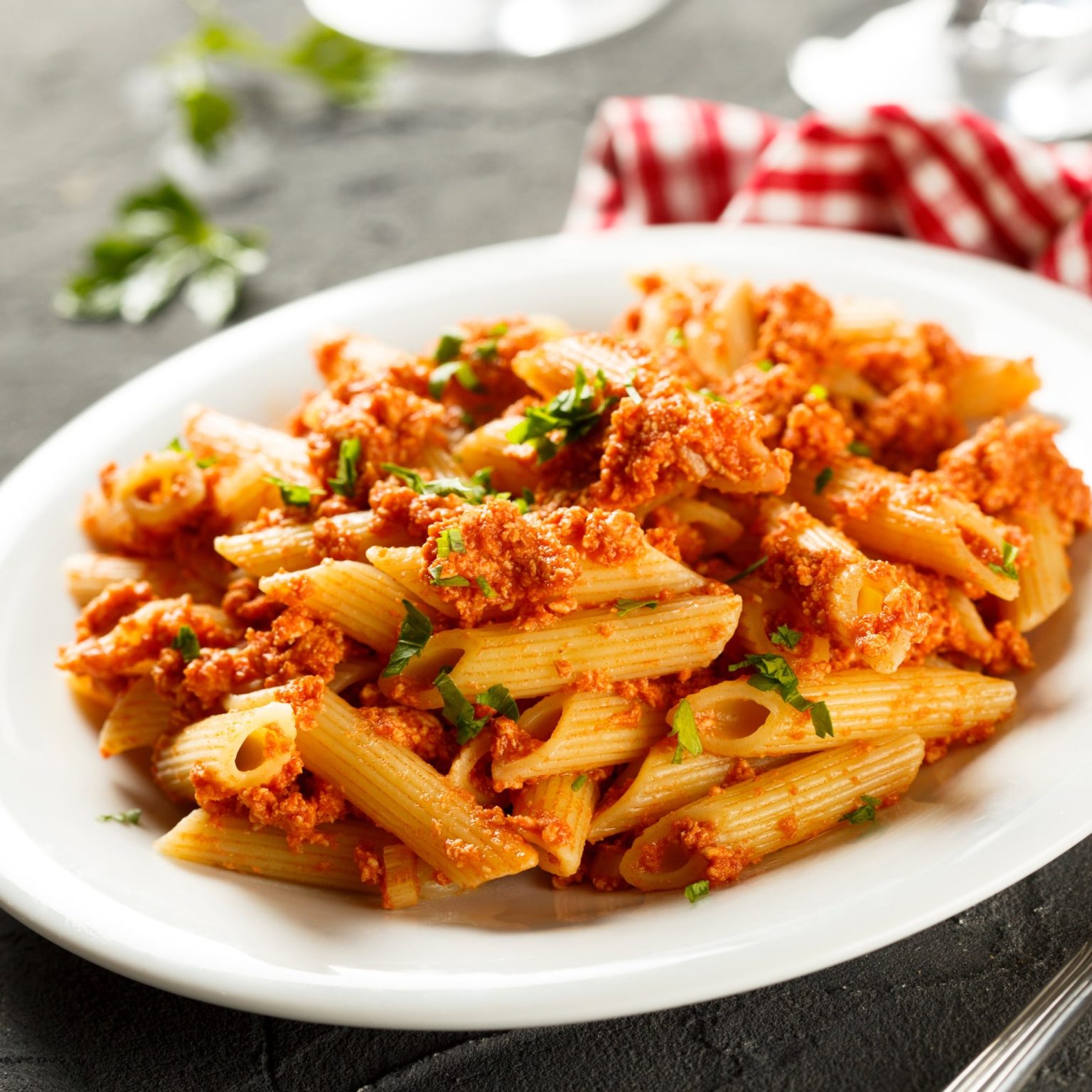 Paste integrale cu sos de roșii și linte | Start22+